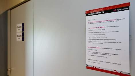 Varkenshouderij Hendrikx uit Lottum winnaar Douche award | Stal-en ...