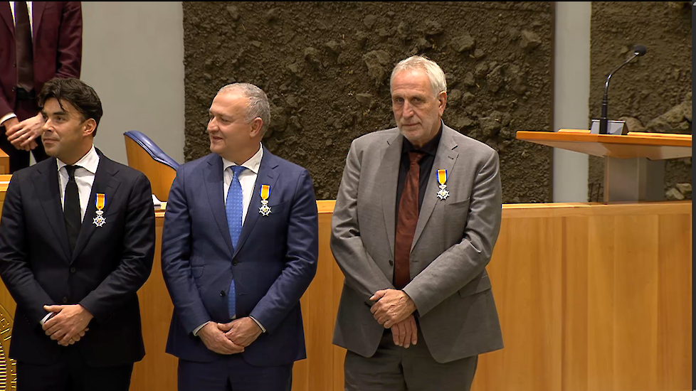 Koninklijke onderscheiding voor vertrekkend Kamerlid Harm Holman (NSC ...